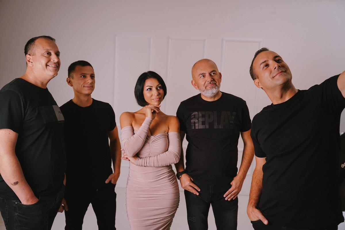 Kano band | Ludi Kamen